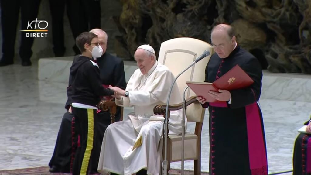 Pape François : « Joseph est un témoin lumineux en des temps sombres ...