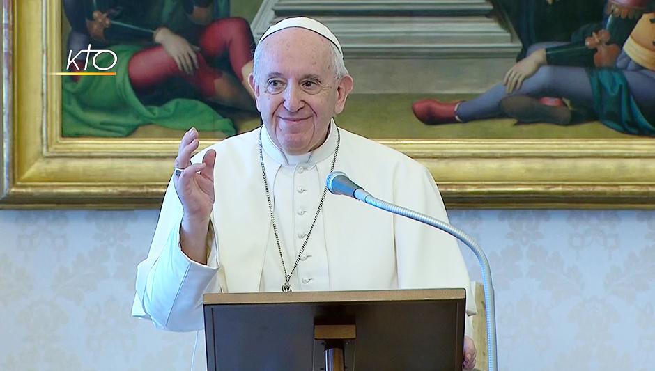 Le pape François annonce une année Laudato Si — KTOTV